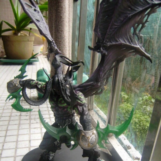 WORLD OF WARCRAFT Demon Form Illidan Stormrage Deluxe Collector KO. Ver ...
