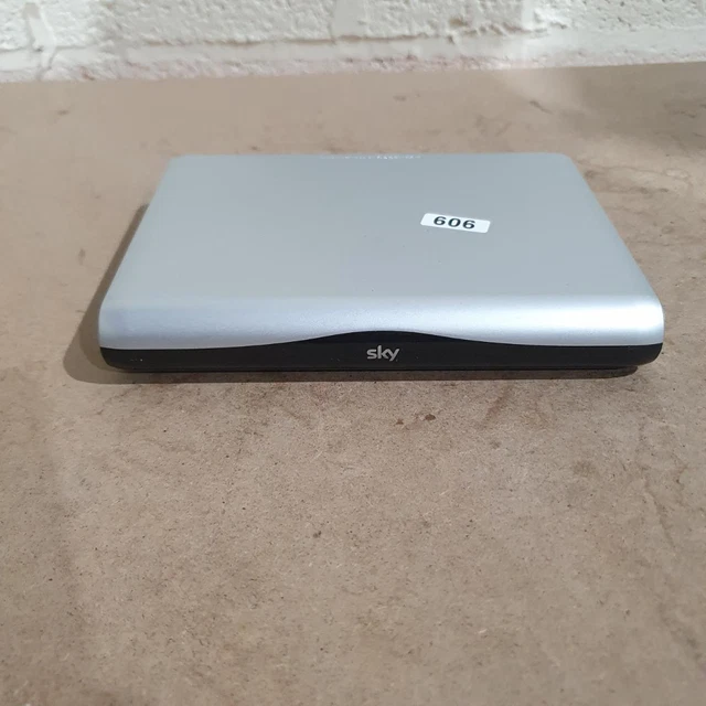 SKY SAGEMCOM SILVER 2.4GHz 100 Mbps 4-Ports Wireless Wi-Fi ADSL ...