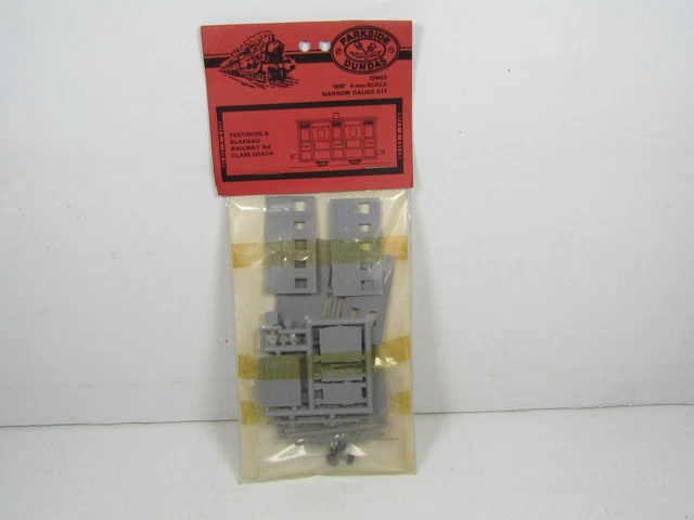 DUNDAS DM43 - Ffestiniog 3Rd Class Coach Kit - New In Pack - Oo9 Narrow ...