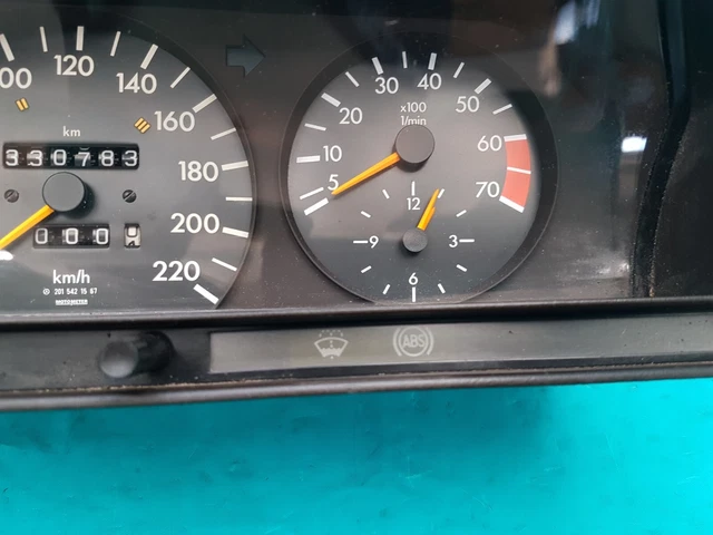GENUINE MERCEDES-BENZ W201 190E INSTRUMENT Speedometer Speedometer Unit ...