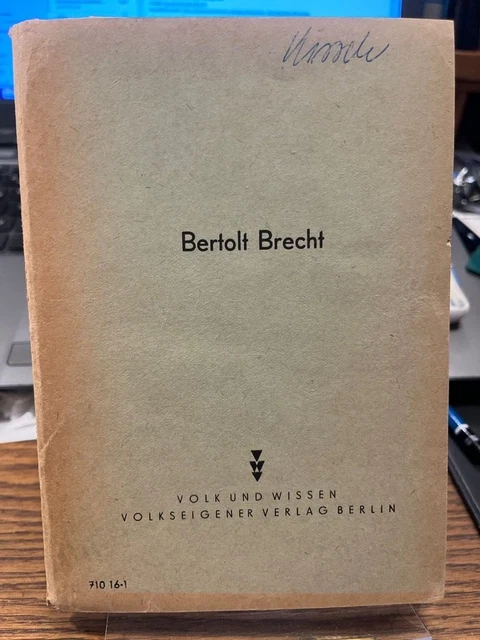 KÄCHELE, HEINZ: BERTOLT Brecht. His Life in Pictures. Picture folder with 25 photos. £11.87 ...