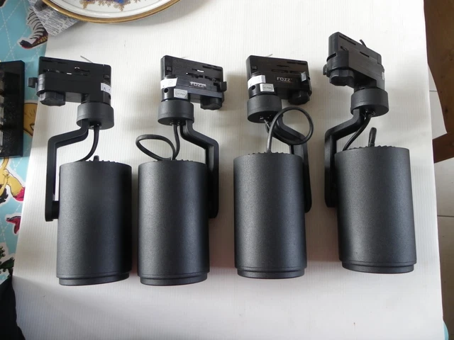 4 SPOTS FOZZ ampoule LED E27 pour rampe dans leur carton d'origine EUR ...