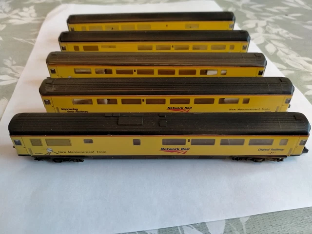 GRAHAM FARISH MK3 network rail coaches, x 5 £69.09 - PicClick UK