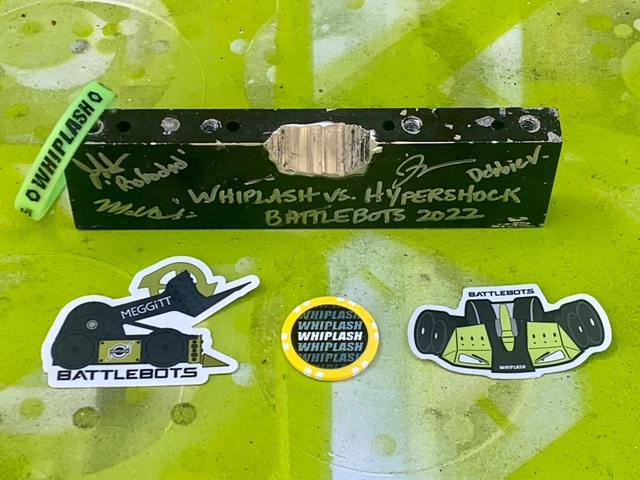 SIGNED BATTERY COMPARTMENT Front Wall - BattleBots 2022 Whiplash vs ...