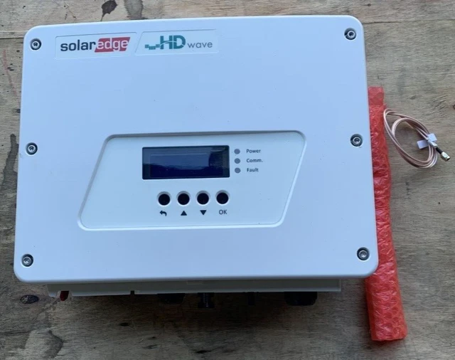 SOLAREDGE SE3000 3KW Solar PV Inverter With Antenna - Used but Working ...