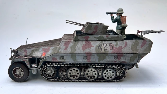 1:35 FLAK-DRILLING MTL. SpW SdKfz 251/21 Dragon Model Kit gebaut pro ...