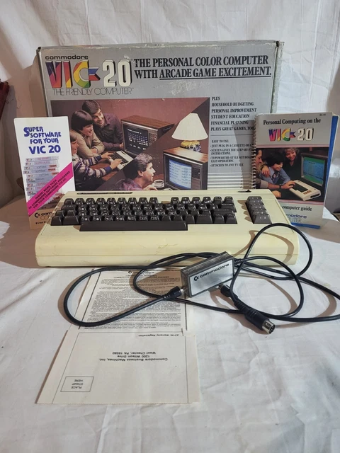 VINTAGE COMMODORE VIC 20 Computer UNTESTED Original Box Manual $25.00 ...