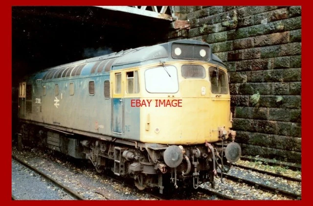 PHOTO BR Class 27 Loco No 27208 £1.60 - PicClick UK