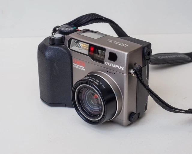 OLYMPUS DIGITAL CAMERA Camedia C-3000 Zoom 3.3MP Silver £4.99 - PicClick UK