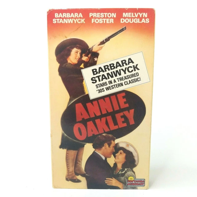 ANNIE OAKLEY (VHS 1986) 1935 Movie Barbara Stanwyck, Preston Foster £6. ...