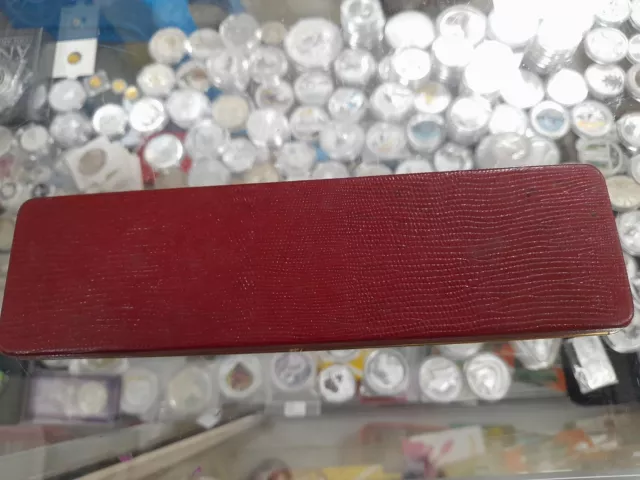 1966 AUSTRALIAN DECIMAL Coins Set Red Display Case 14th February AA-40 ... 1966 AUSTRALIAN DECIMAL Coins Set Red Display Case 14th February AA-40 ...