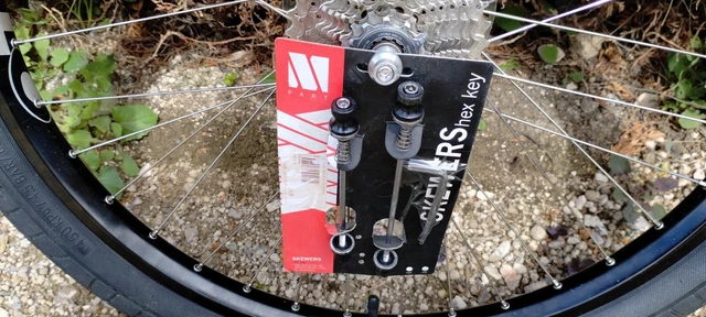HALO SAS PRO Disc Wheel AND MAXXIS HOOKWORM TYRE 26X2.5 BRAND NEW £199. ...