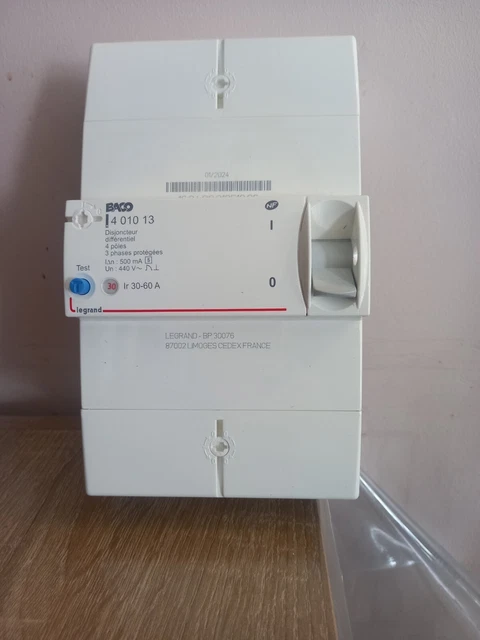 DISJONCTEUR DE BRANCHEMENT différentiel legrand baco triphasé 30-60A ...