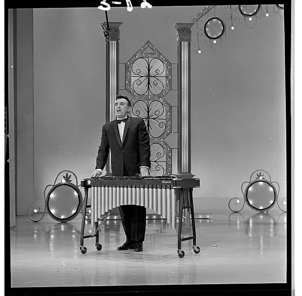 ROGER RAY PERFORMING on TV 1966 The Hollywood Palace Old Photo 5 EUR 6 ...