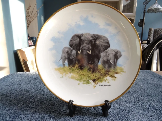WEDGWOOD - DAVID Shepherd Wildlife Collection 10.5" Plate - ELEPHANT ...