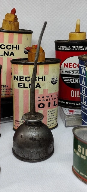 VINTAGE SINGER SEWING Machine Oil Metal Thumb Oiler Can Embossed Tin £ ...