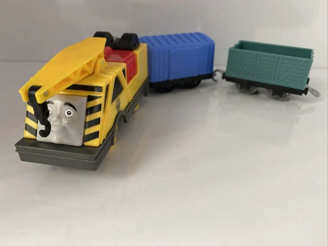 TRACKMASTER REVOLUTION THOMAS The Tank Engine Motorised Kevin & Trucks ...