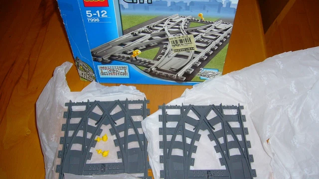 LEGO 7996 CITY Doppel Kreuzweichen Train Eisenbahn 4520 Rail switch Weichen OVP EUR 109,00 ...