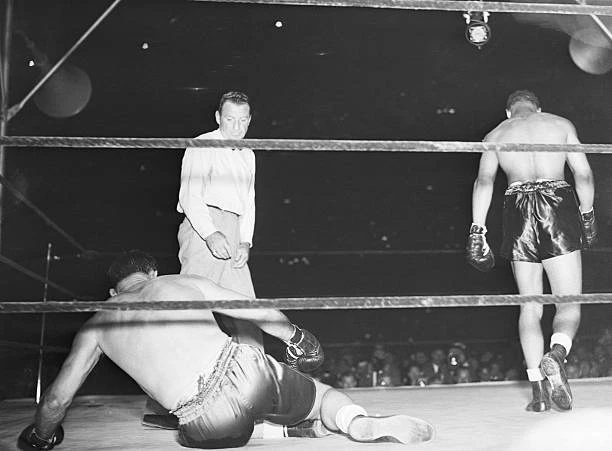 JOE LOUIS GOES To Corner 1936 Old Boxing Photo EUR 6,50 - PicClick FR
