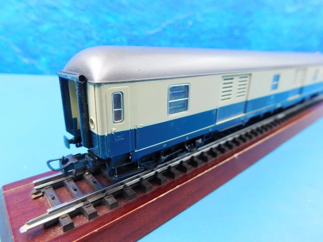 E15 ROCO H0 Personenwagen DB D-Zug Gepäckwagen KKK EUR 14,95 - PicClick DE