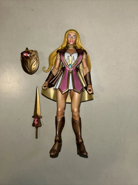 FIGURINE ARTICULÉE MASTERS of the Universe Classics Bubble Power She-Ra ...