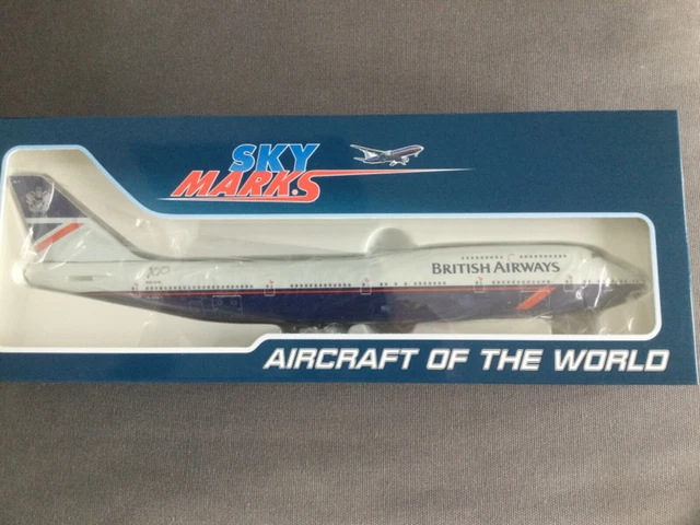 BRITISH AIRWAYS B747-400 G-BNLY Landor Skymarks Model With Gear 1:200 ...