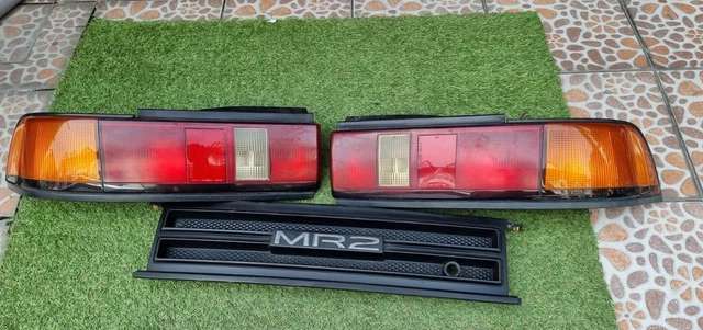 RARE JDM TOYOTA MR2 SW20 91-95 Zenki Tail Lights Pairs and rear garnish ...
