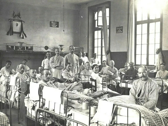 WW1 PHOTO POSTCARD German Military Hospital Soldiers Nurse Kaiser ...