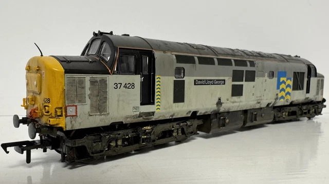 BACHMANN 32-383 CLASS 37/4 37428 'David Lloyd George Petrol livery ...