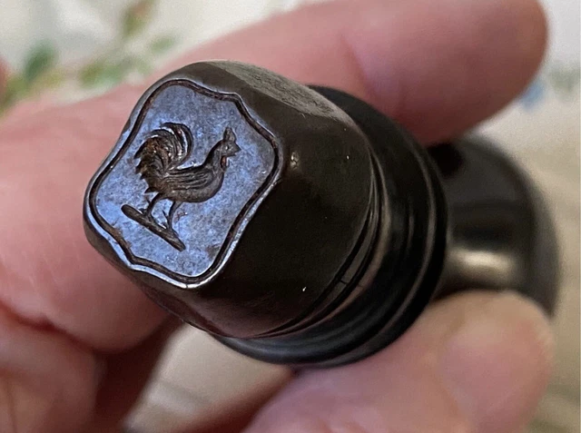 ANTIQUE HERALDIC COCKEREL/ROOSTER metal intaglio seal with turned wood ...