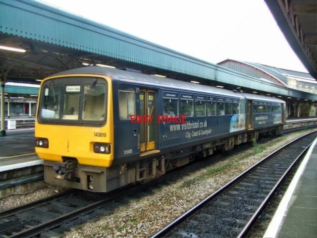 PHOTO CLASS 143 Pacer 2-Car Dmu No 143 619 At Bristol Temple Meads Of ...