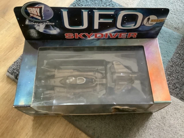 PRODUCT ENTERPRISE GERRY Andersons 'UFO' Skydiver - Die Cast Metal ...