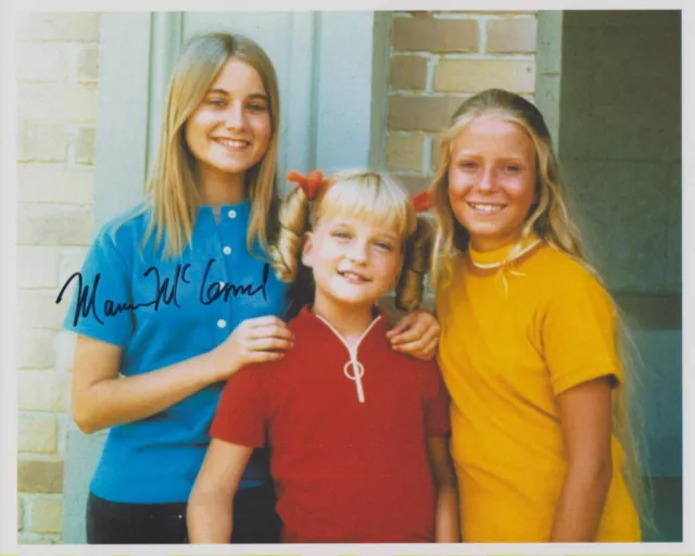 Maureen Mccormick Signed Brady Bunch 8x10 W Coa Beautiful Closeup Of 3