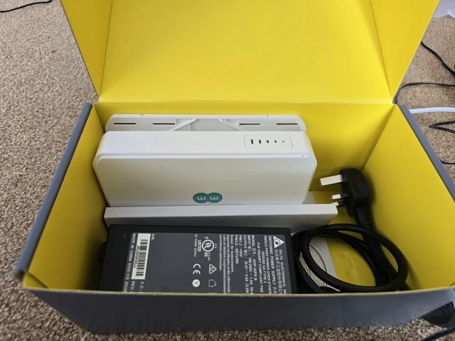 5GEE WIFI OUTDOOR router 5G NR n1 6460mah battery Lan Wifi6 802.11AX ...