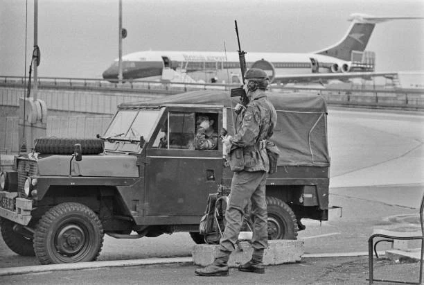 BRITISH ARMY TROOPS at Heathrow Airport in London UK 1974 OLD PHOTO $9. ...