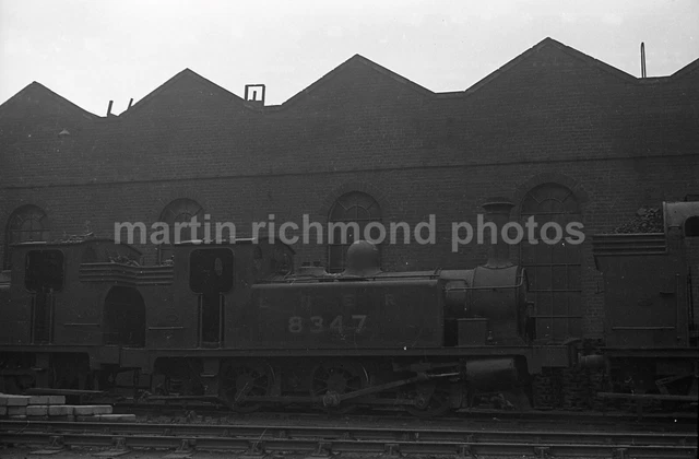 EASTFIELD SHED LNER 0-6-0T 8347 19.2.50 Railway Negative RN284 £4.99 ...