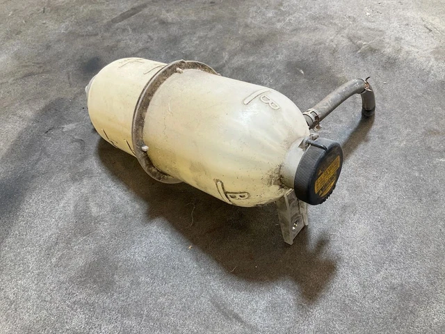 TOYOTA HILUX (AN10, AN20, AN30) 2011 Water coolant expansion tank ...