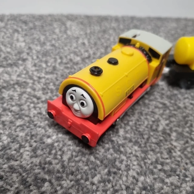 TOMY TRACKMASTER BEN thomas the tank engine train Fuel Tanker £14.95 ...