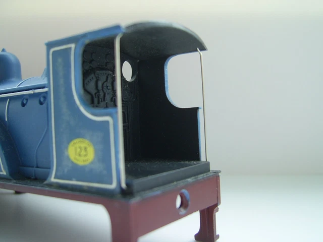 CALEDONIAN SINGLE STEAM Locomotive Super Detailing Cab Handrails Triang ...