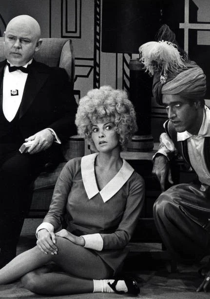 CARROLL O CONNOR Raquel Welch and Actor at Taping of Funny - 1971 Old ...