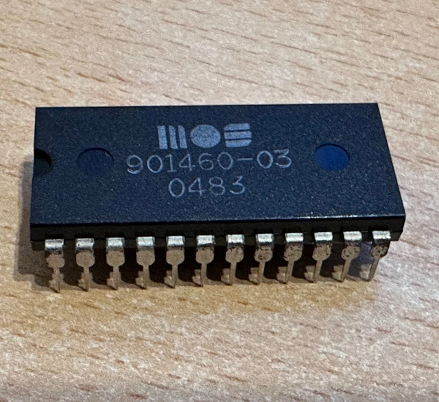 PUCE IC MOS 901460-03 Caractère ROM, Commodore Vic 20, VC20 Fonctionne #04 83 EUR 20,17 ...