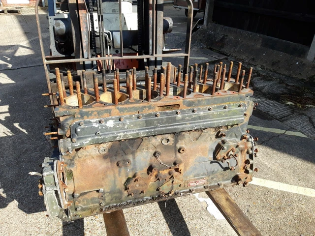 LEYLAND TIGER CONSTRUCTOR Olympian 680 Tl11 Engine Cylinder Block ...