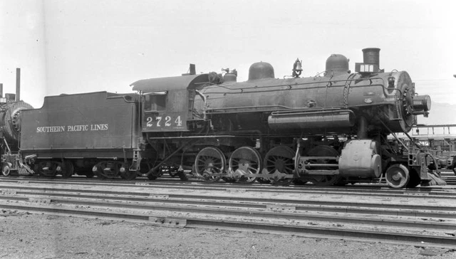 SP SOUTHERN PACIFIC Railroad Locomotive Engine No 2724 Old Train Photo ...