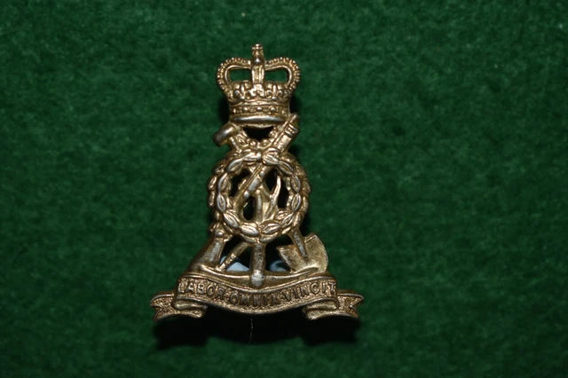 THE ROYAL PIONEER Corps Officer's Silver Beret badge £26.00 - PicClick UK