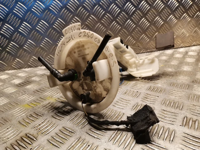 MERCEDES-BENZ W204 C 250 CDI Pompa Interna Serbatoio Carburante ...