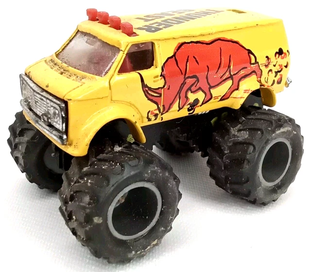 VINTAGE MONSTER TRUCK Zee Toys Renegade Thunder Beast Yellow California ...