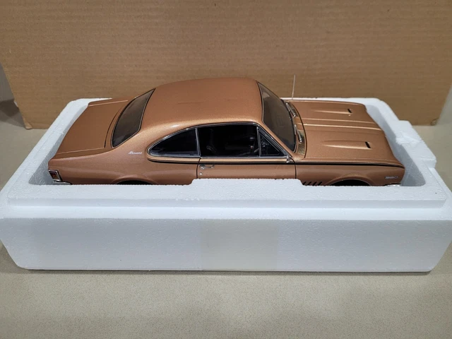 HOLDEN MONARO HG GTS in Cameo Gold. No 0095 of 3000, unopened until now ...