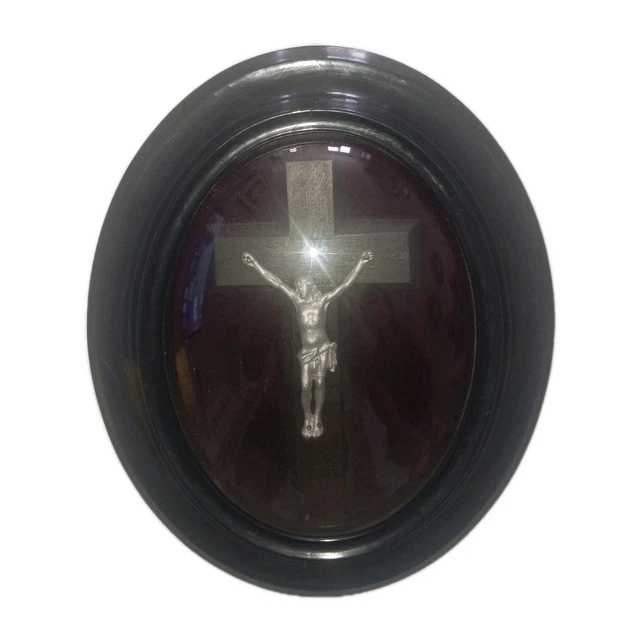 CADRE OVALE NAPOLÉON III XIXe verre bombé Christ en croix fond grenat ...