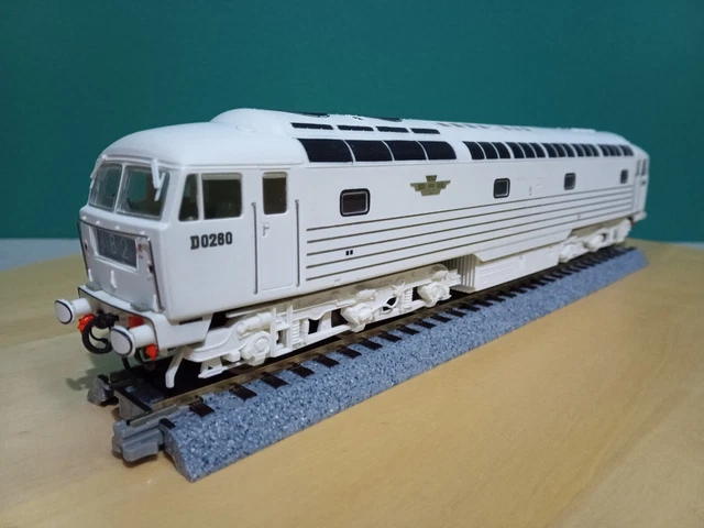 HELJAN D0260 DIESEL Locomotive Lion British Railways OO Gauge Used £80. ...