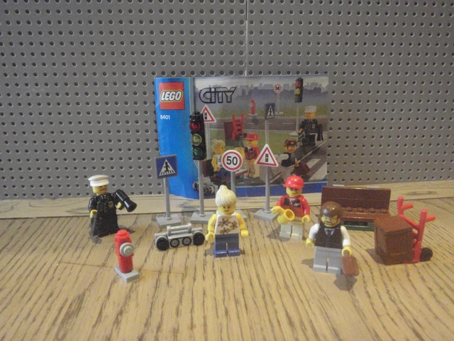 LEGO CITY 8401 City Minifigure Collection (100% completa) Brc EUR 9,29 ...